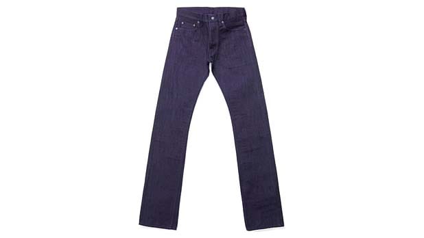 Best Colored Jeans For Men (and How to Wear Them)