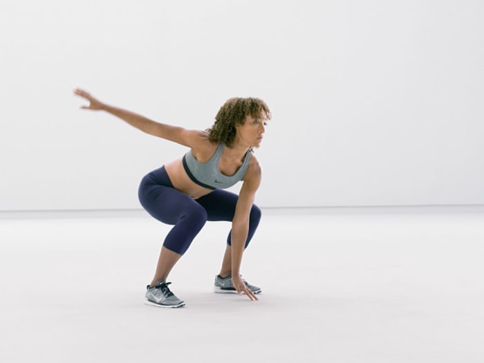 21 Best Bodyweight Exercises to Burn Fat and Build Muscle - Men's Journal