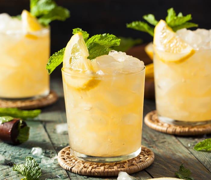 Best Champagne Cocktails to Make at Home for Parties and Celebrations ...
