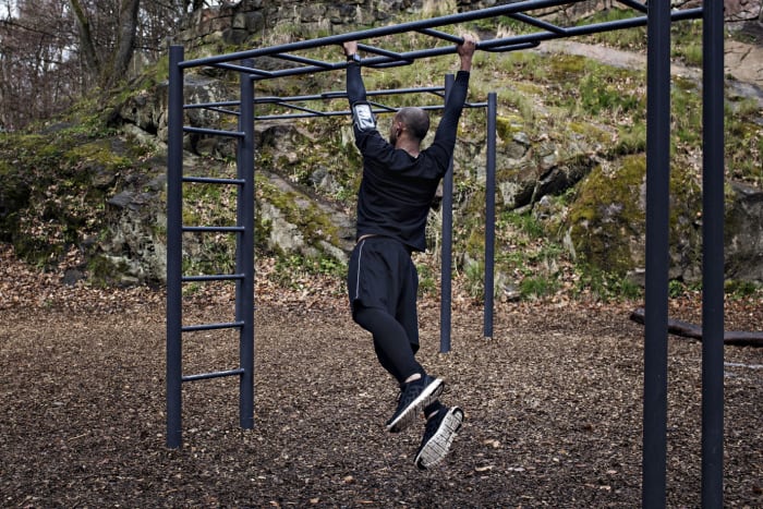 The 20-Minute Bodyweight Triceps Workout You Need to Try - Men's Journal