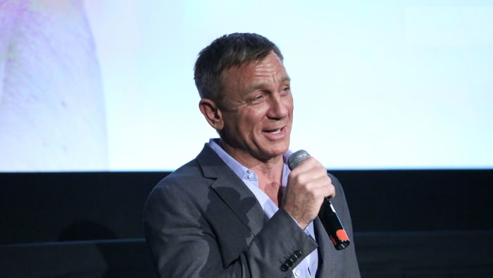 Daniel Craig's 6 Best 'SNL' Sketches, Accents, and Wigs