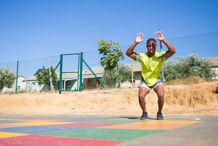 The Best 20-minute Bodyweight Biceps Workout for Men - Men's Journal