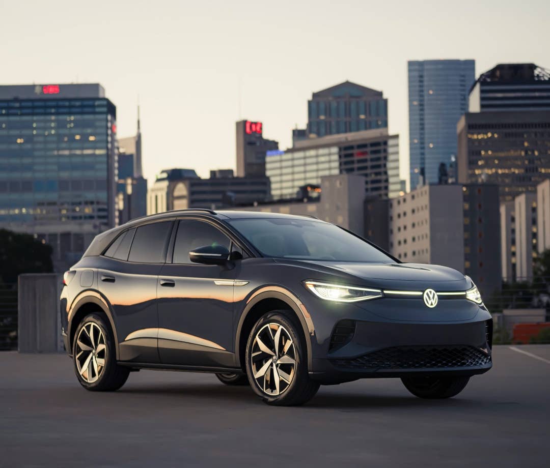 Review: Electric 2023 Volkswagen ID.4 | Men's Journal