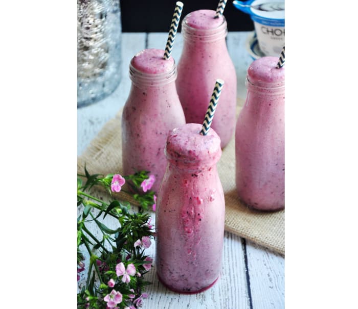 Recipe: How to Make a Classic Mixed Berry Smoothie