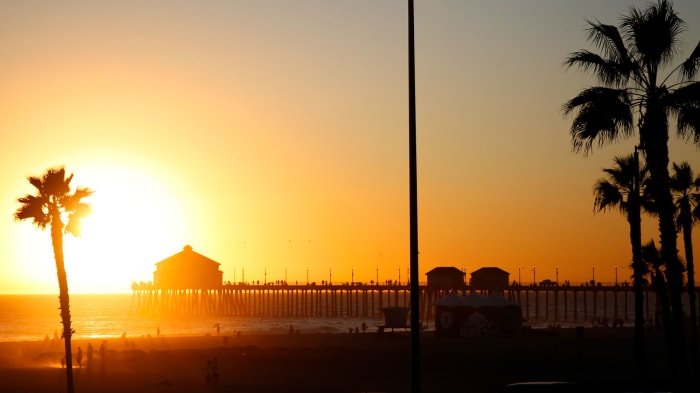 Weekends Huntington Beach: This Premier CA Destination Is the Perfect ...