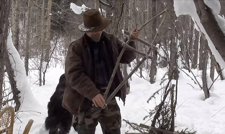 How to make simple snowshoes while off the grid