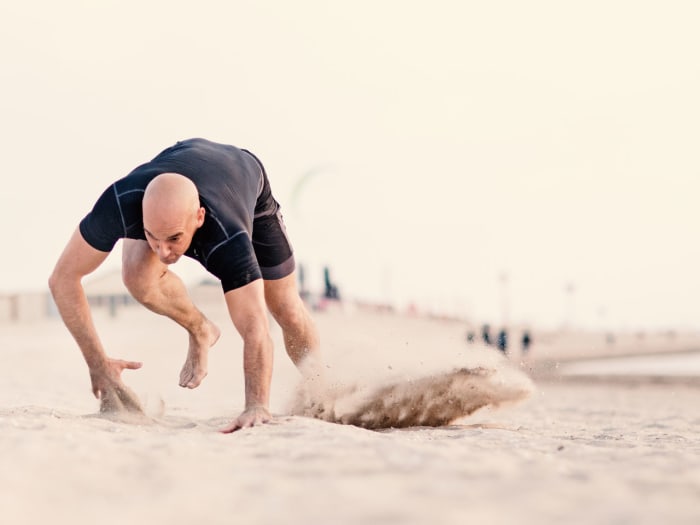 10 Best Abs Workouts for Beginners - Men's Journal