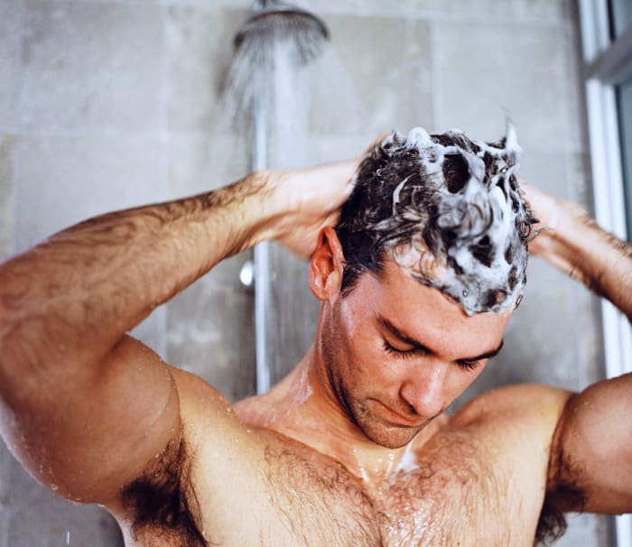 Best Shampoo for Dry Hair | Men's Journal