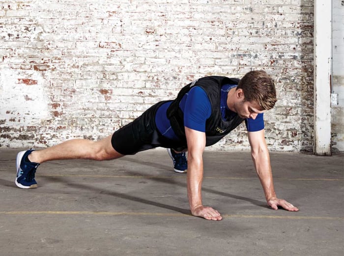 How to Do a Burpee—Plus 13 Variations to Blast Fat | Men's Journal ...