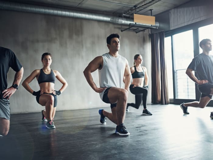 15 Best Lunge Variations to Strengthen Your Legs | Men's Journal - Men ...