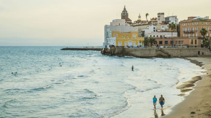 14 Best European Coastal & Beach Towns
