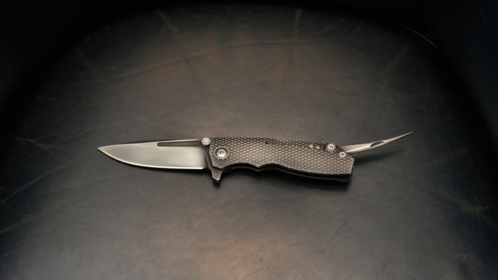 Best Veteran-Made Blades: Ax and Multi-Use Knives | Men's Journal