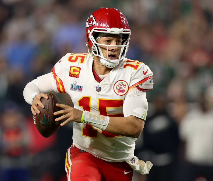 13 Greatest Quarterbacks in NFL History