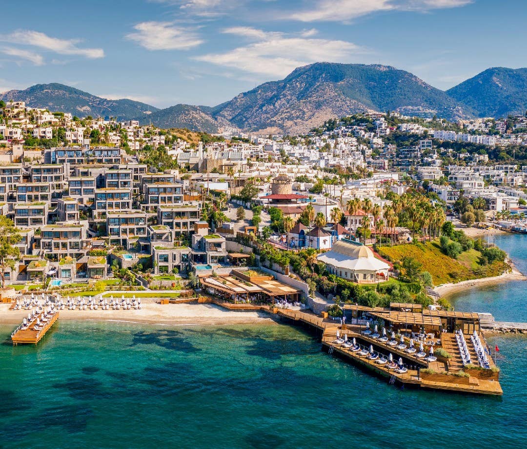 14 Best European Coastal & Beach Towns