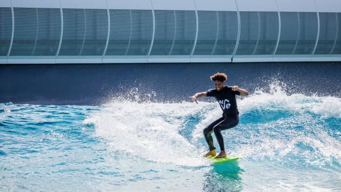 10 Best Wave Pools for Surfing - Men's Journal