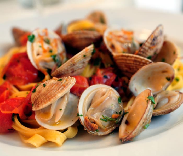 26 Foods That Boost Penis Blood Flow and Sexual Health