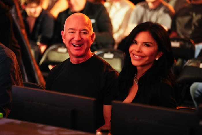 Jeff Bezos Trips and Falls Greeting Girlfriend After Spaceflight