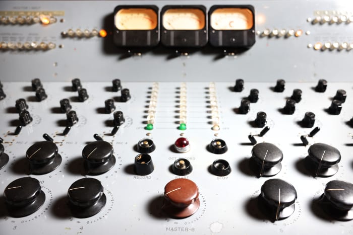 Rock Band Frontman's Tragic Cause of Death at 31 Revealed