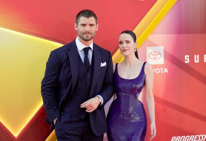 'Superman' Fans Speak out as Metacritic, Rotten Tomatoes Critics Clash ...