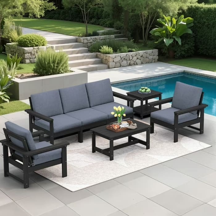 Walmart Is Selling a $1,400 7-Piece Patio Set for Just $699