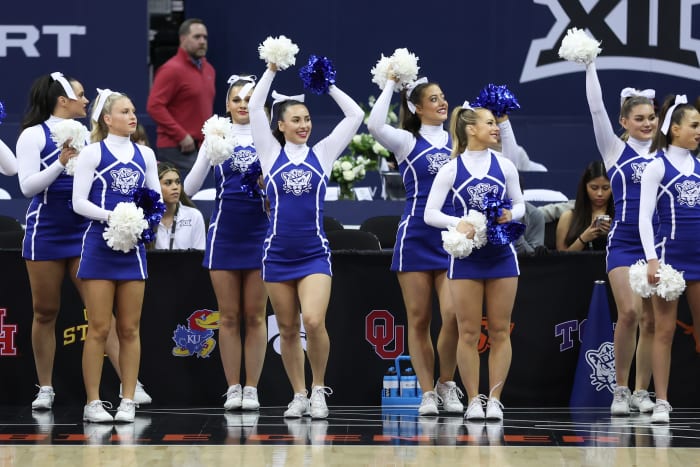 BYU Cheerleader Turns Heads With New Video Before Sweet 16