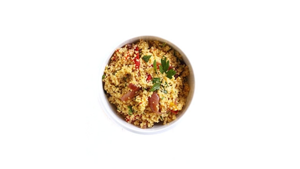 10 Foods You Should Pack for Your Long Plane Ride - Men's Journal