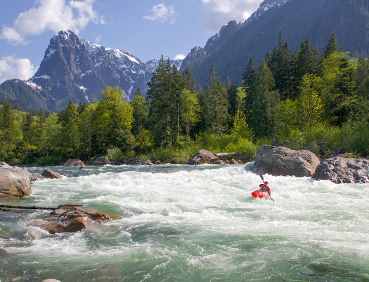 Tip of the Week: What to Wear for Cold Water Paddling - Men's Journal