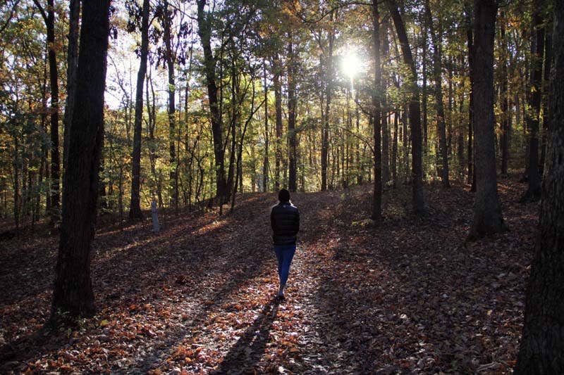 Is it smart (or safe) for women to go hiking alone?