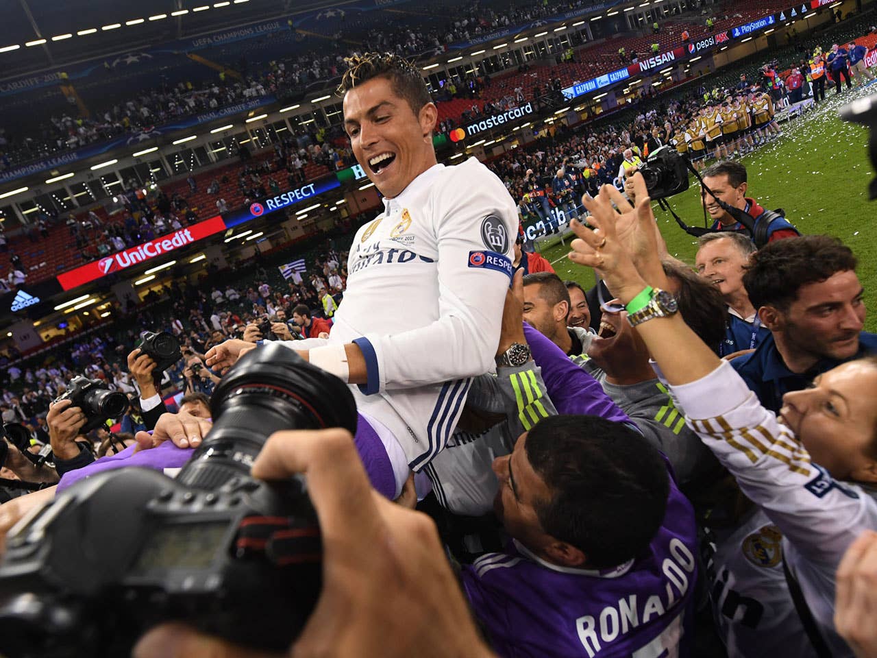 Cristiano Ronaldo’s 7 Most Incredible Moments from His Record-Setting ...