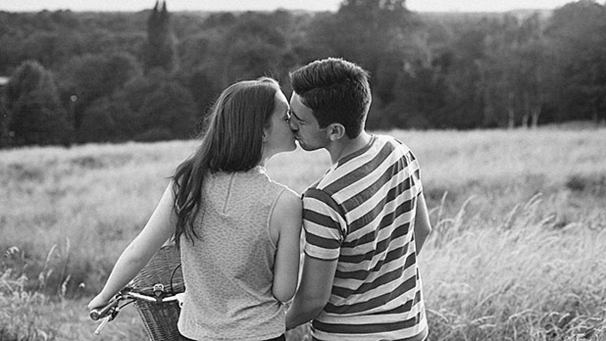 How To Date: Month One Dating Tips | Men's Journal