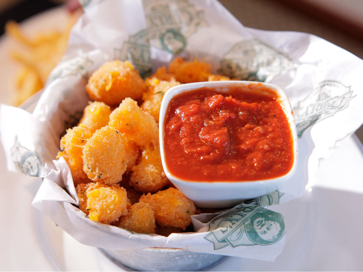 The 2016 food hall of shame - Men's Journal