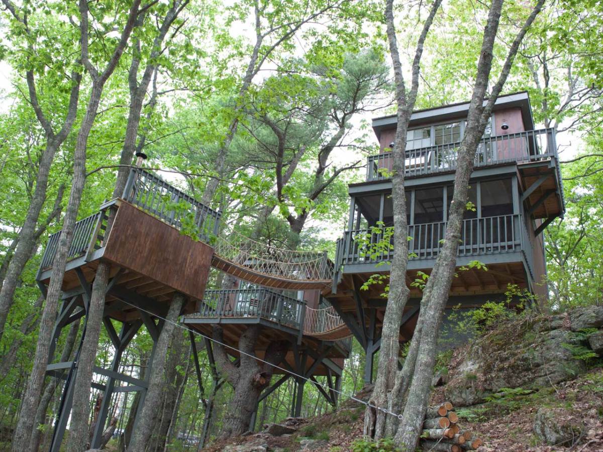 Coolest Airbnb Treehouses for Fall Getaways