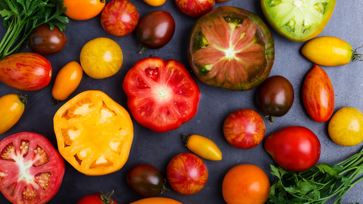 35 Ways to Eat a Tomato