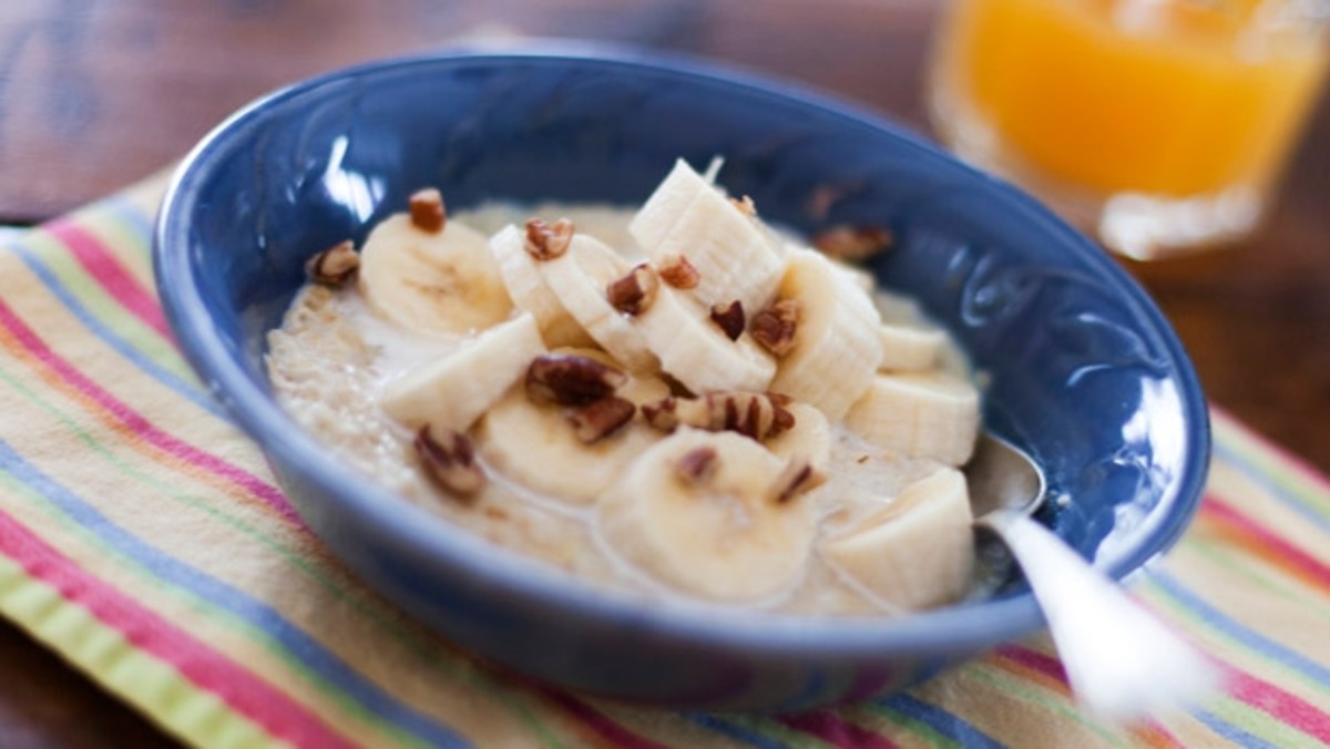 Cold Oatmeal Breakfast for Hot Summer Days