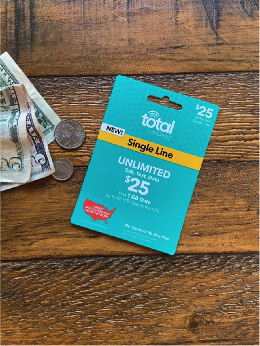 Total Wireless Awards Honor Those Who Inspired Us in 2020 - Men's Journal