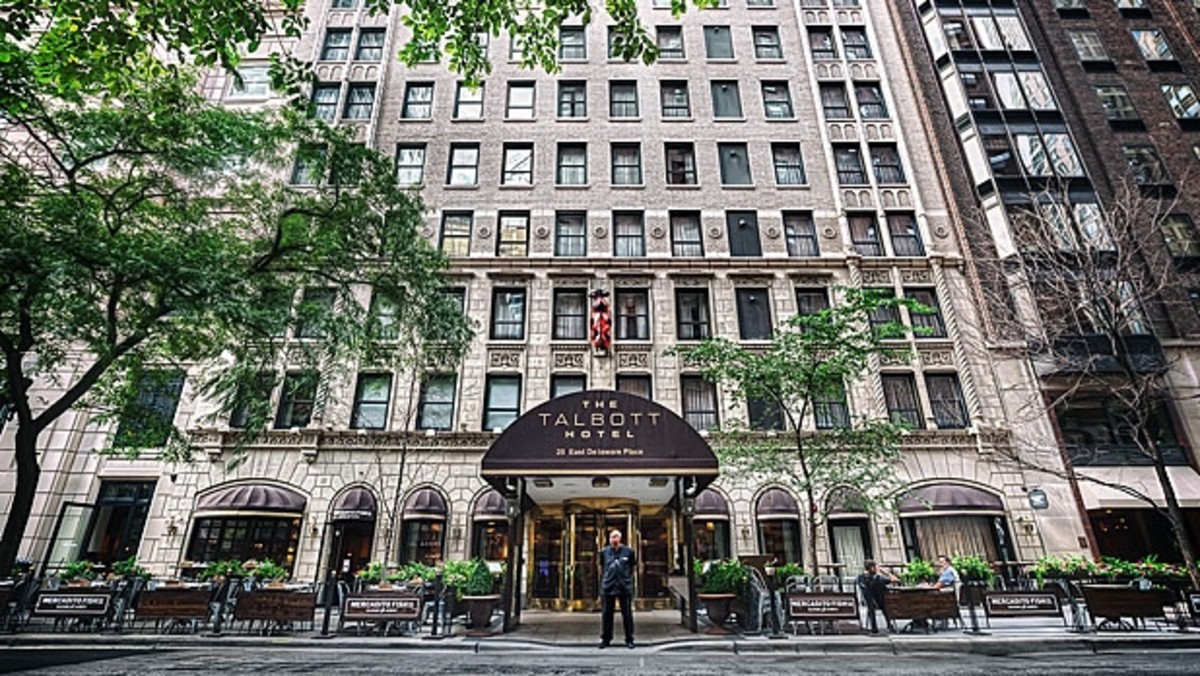 20 Old Hotels That Are Completely New Again