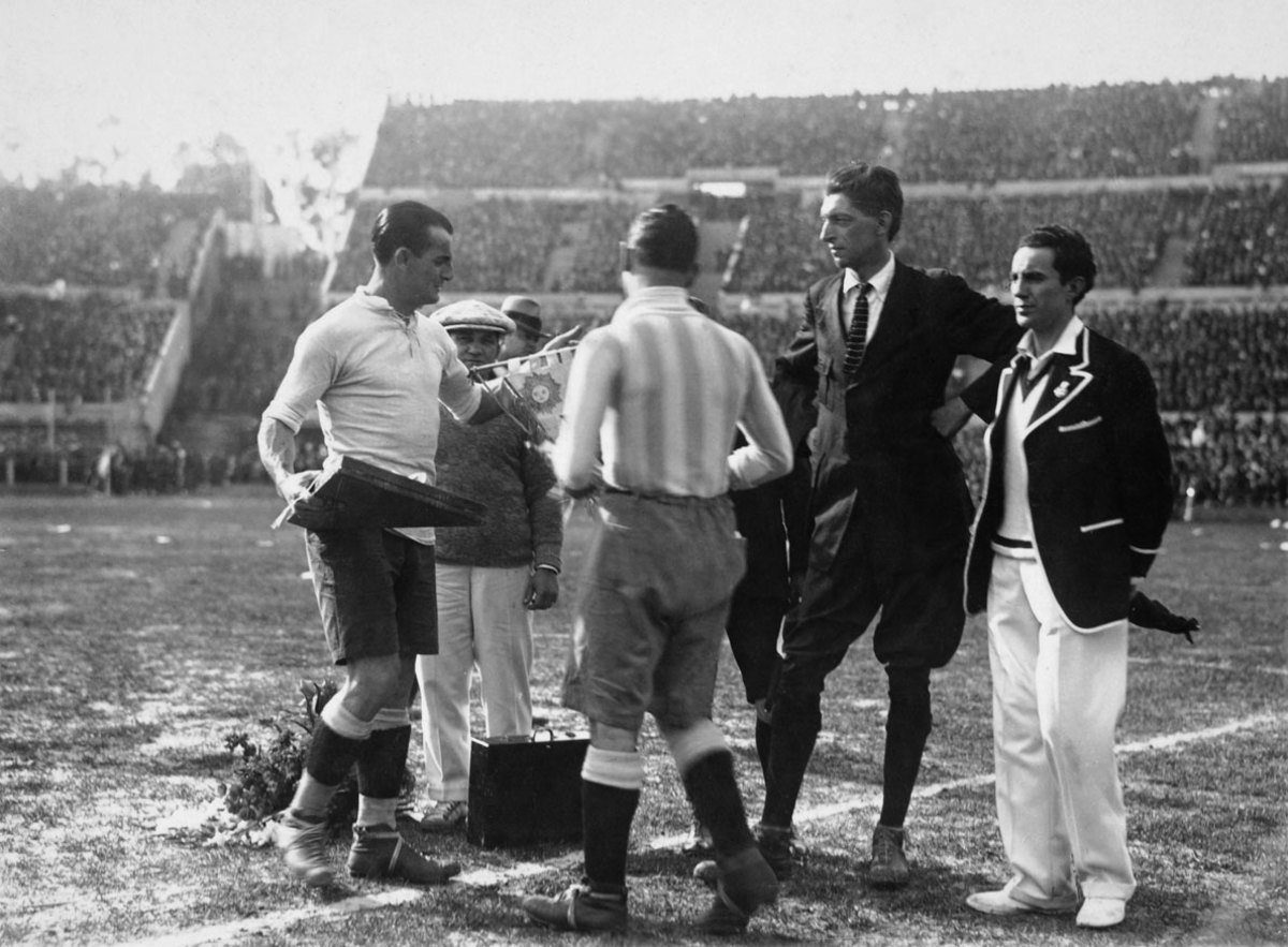 10 Iconic World Cup Images