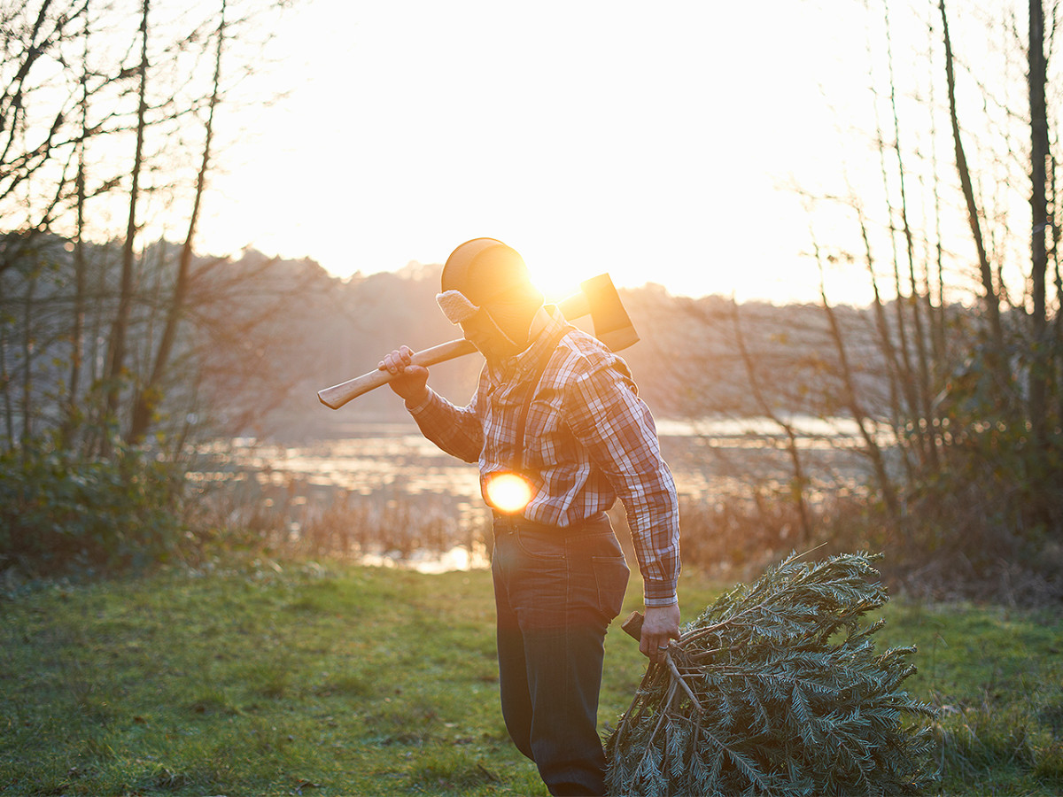The Lumberjack's Workout to Get a Solid Core