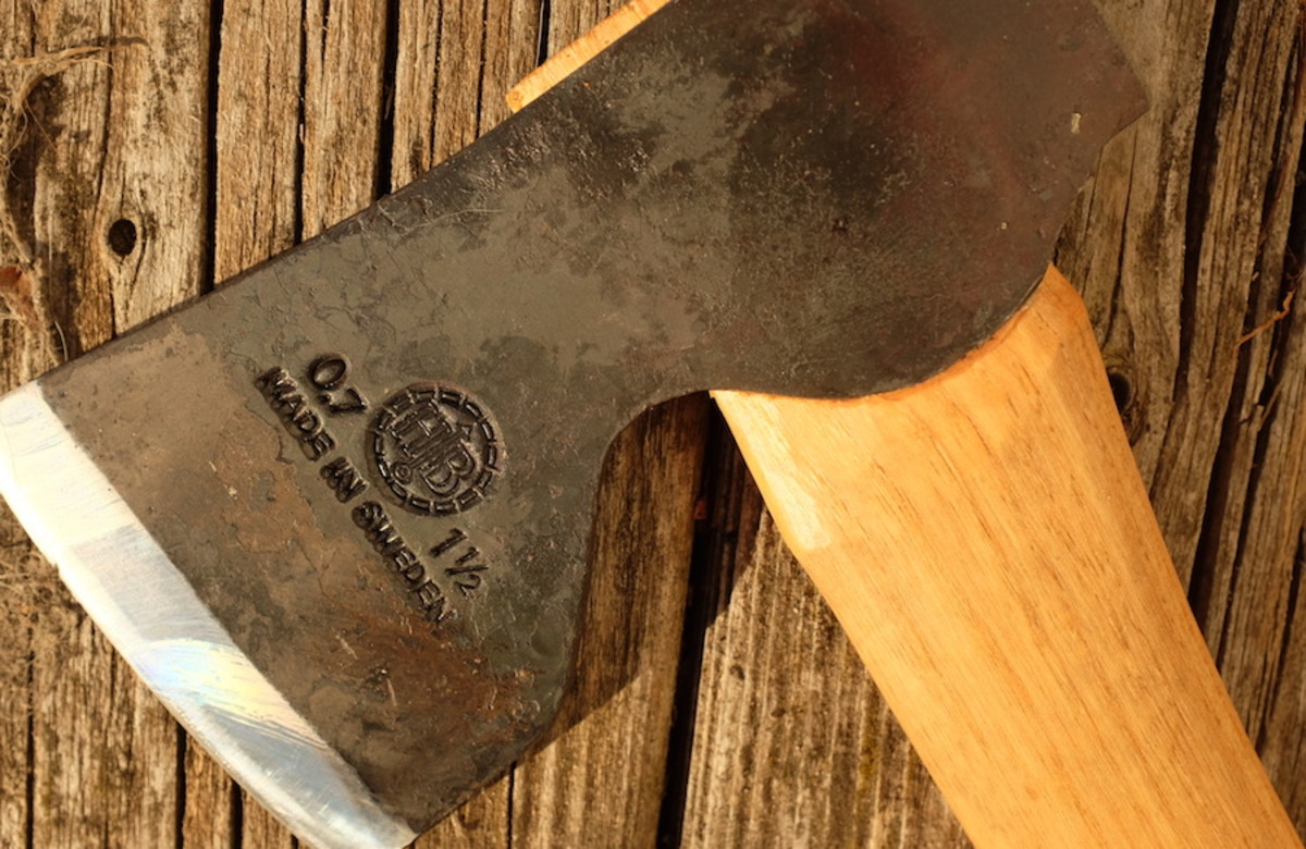 5 Reasons to Pack an Axe