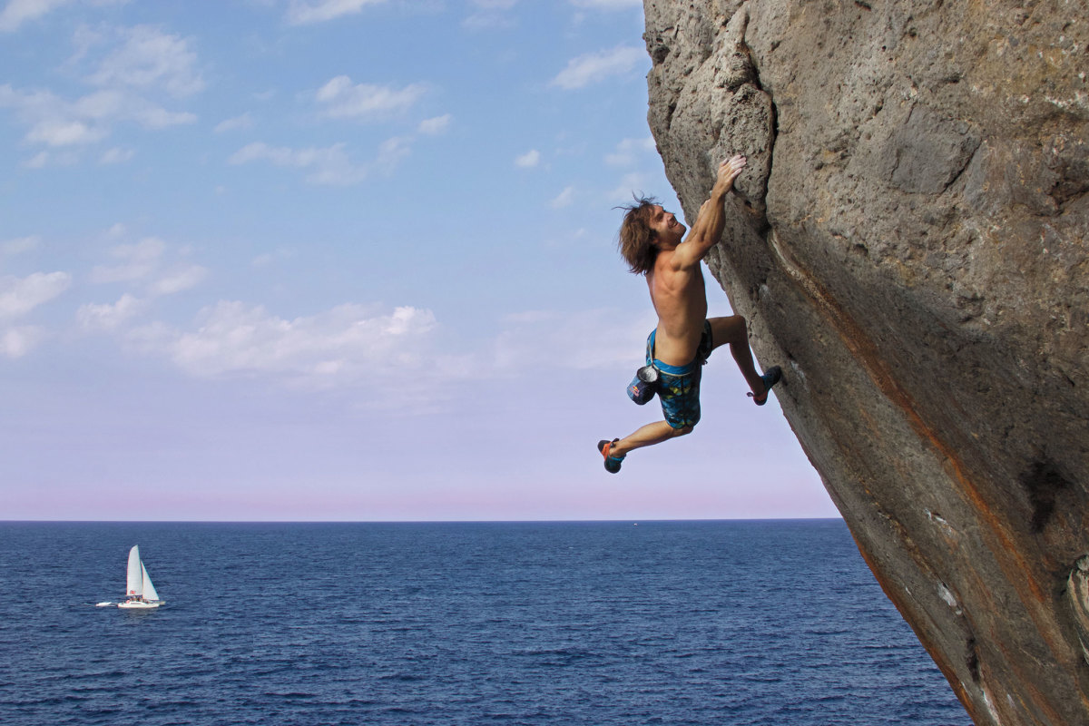 Is Deep-Water Soloing the Next Big Thing in Climbing? - Men's Journal
