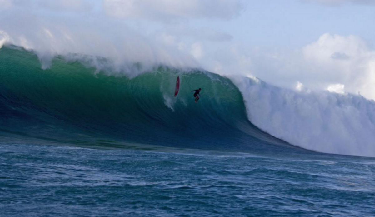 Heavy swells turn North Shore deadly | GrindTV.com