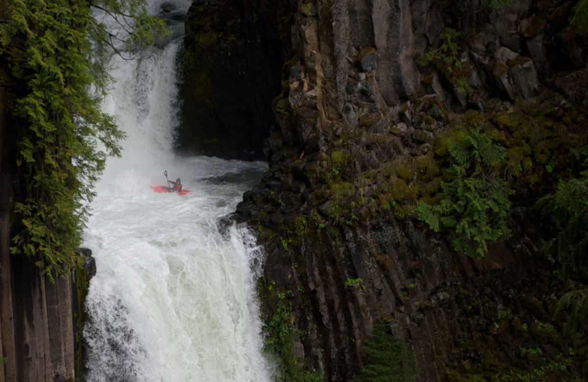 Korbulic Nails Toketee Falls' First Descent