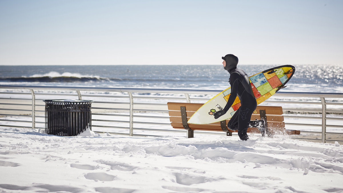 How to perform the outdoor wetsuit change in freezing weather