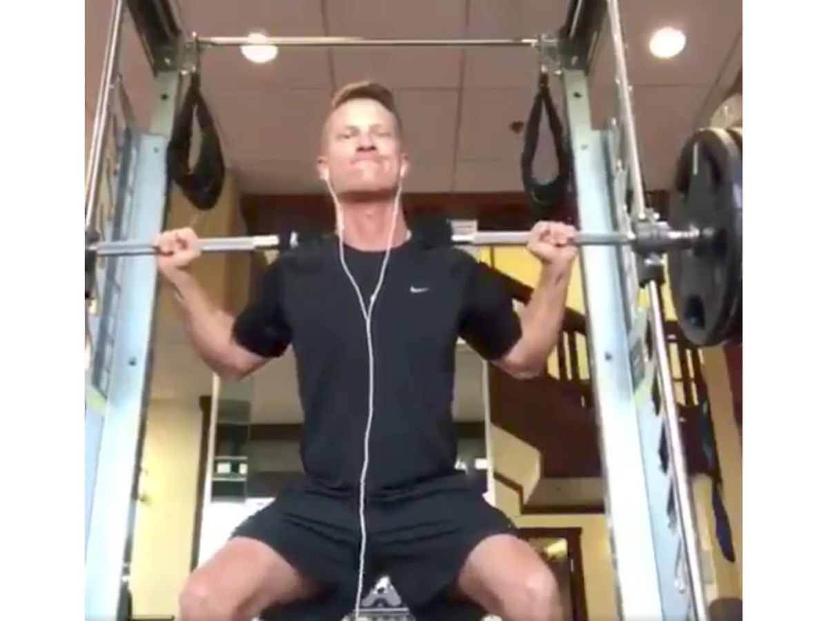 Watch Lifter Suffers Brutal Gym Fail During Smith Machine Squat Mens Journal
