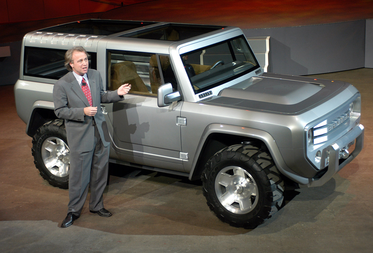 11 Vehicles That Deserve a Comeback Like the Ford Bronco