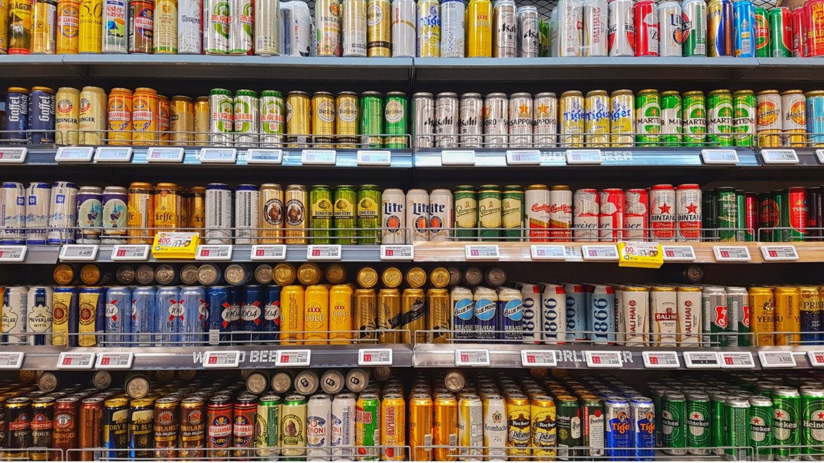 32 Best Grocery Store Beers To Buy At Local Supermarkets Men s 32-best-grocery-store-beers-to-buy-at-local-supermarkets-men-s