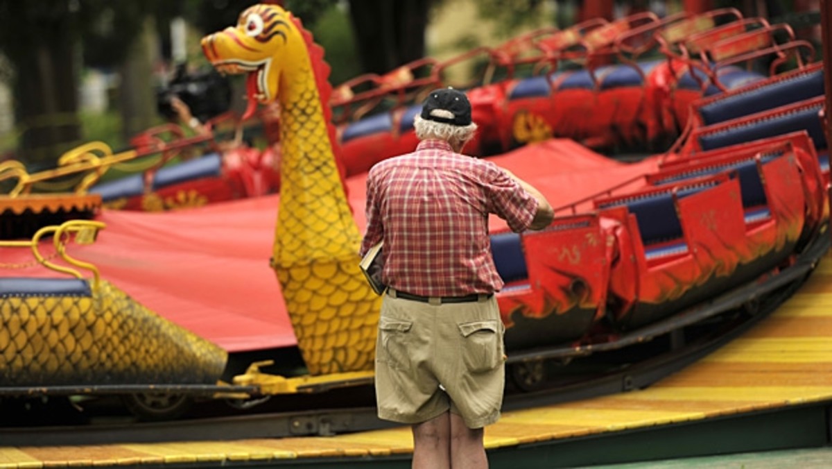 Fête Paradiso Takes Over Governors Island, New York City - Men's Journal