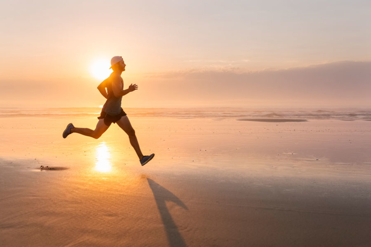 10 Bodyweight Workouts That Are Better on a Beach - Men's Journal