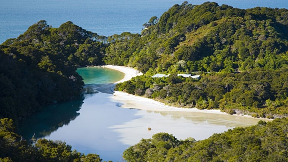 Best Coastal Hikes Around the World