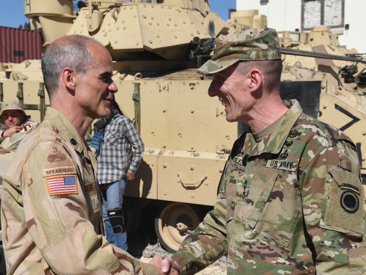 Theater of War: How Actor Michael Kelly Gained Military Muscle for 'The ...